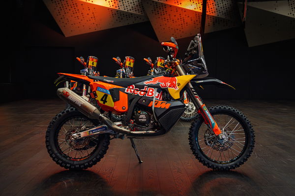 2026 KTM 450 Rally Replica Revealed: Plus Dakar-Ready Sanders Edition | Visordown